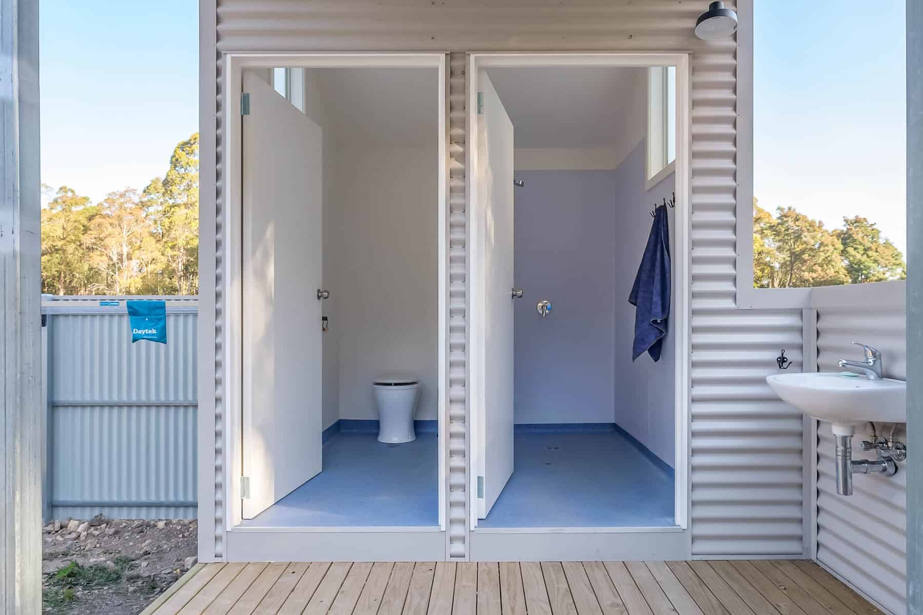 Pilgrim Hill - Off-grid, family-run, Christian hostel in the Huon Valley